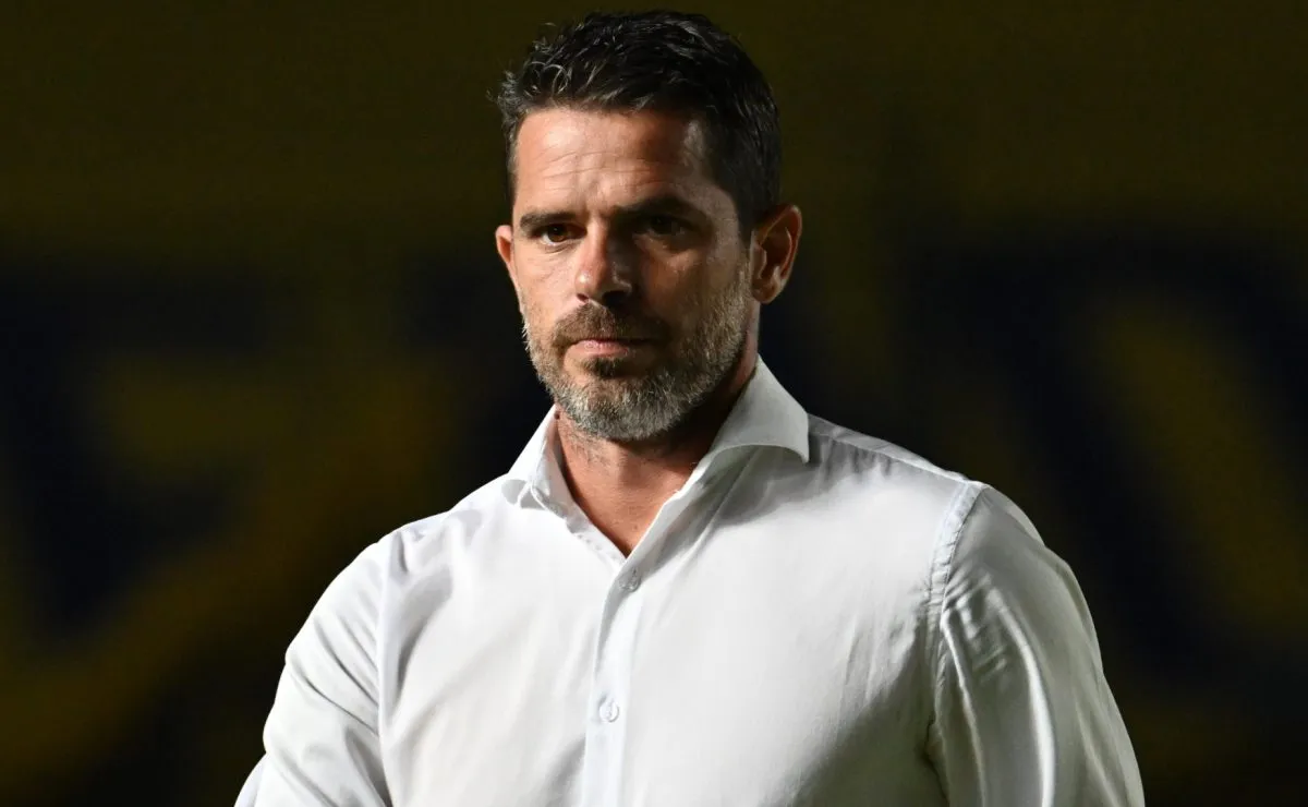 El problema que Gago deberá resolver dentro de un mes en Boca